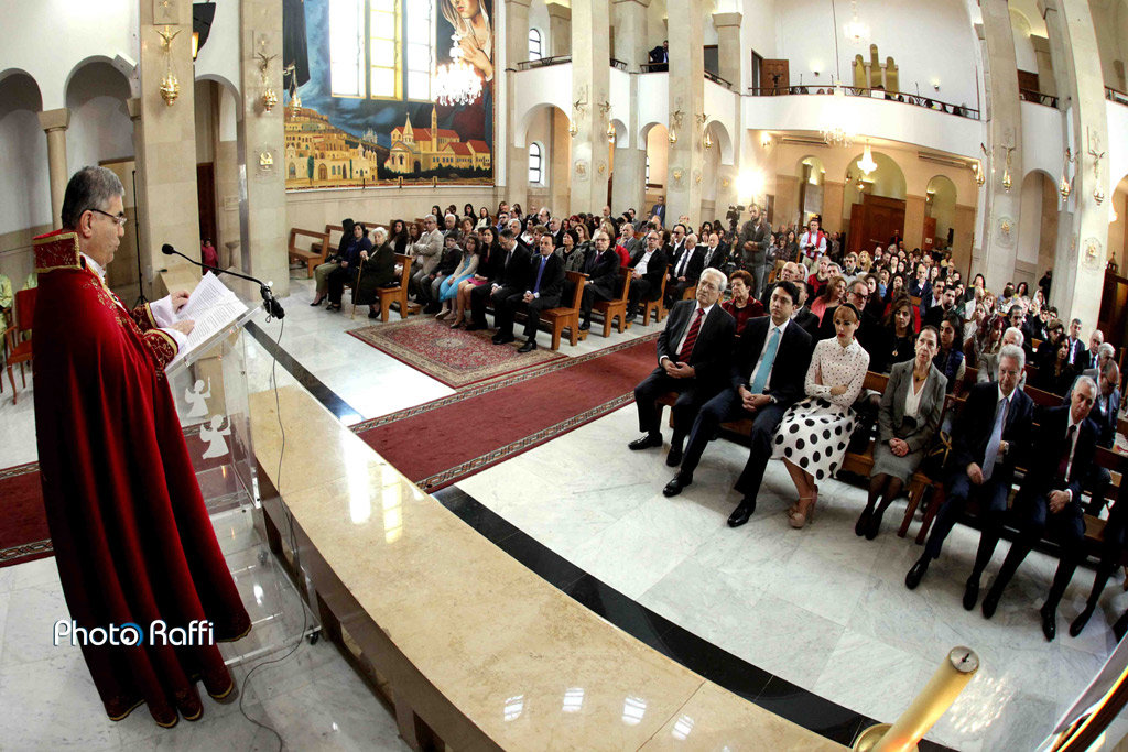 Ս Զատկուան Հանդիսաւոր Պատարագը` Ս Եղիա Ս Գրիգոր Լուսաւորիչ